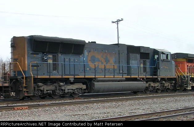 CSX 4748